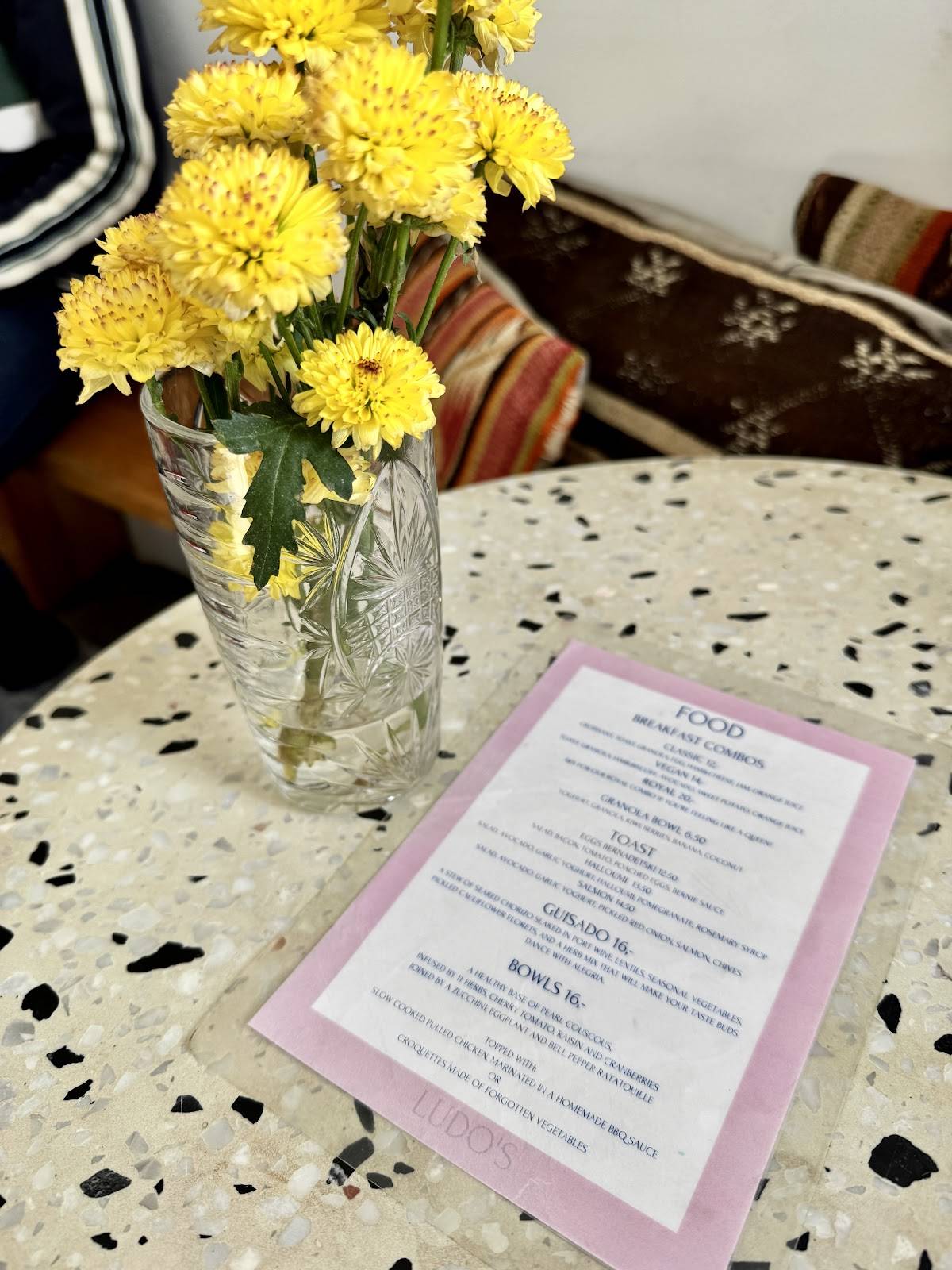 Menu at LUDO'S restaurant, Lisbon