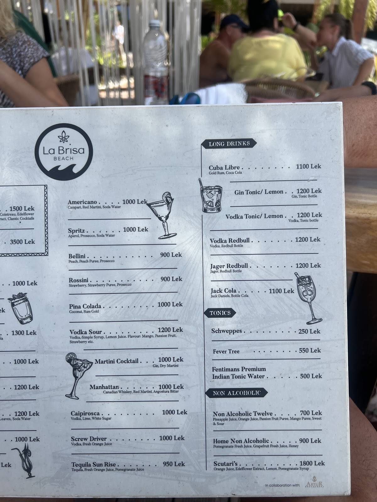 Menu au La Bbrisa beach bar, Dhërmi