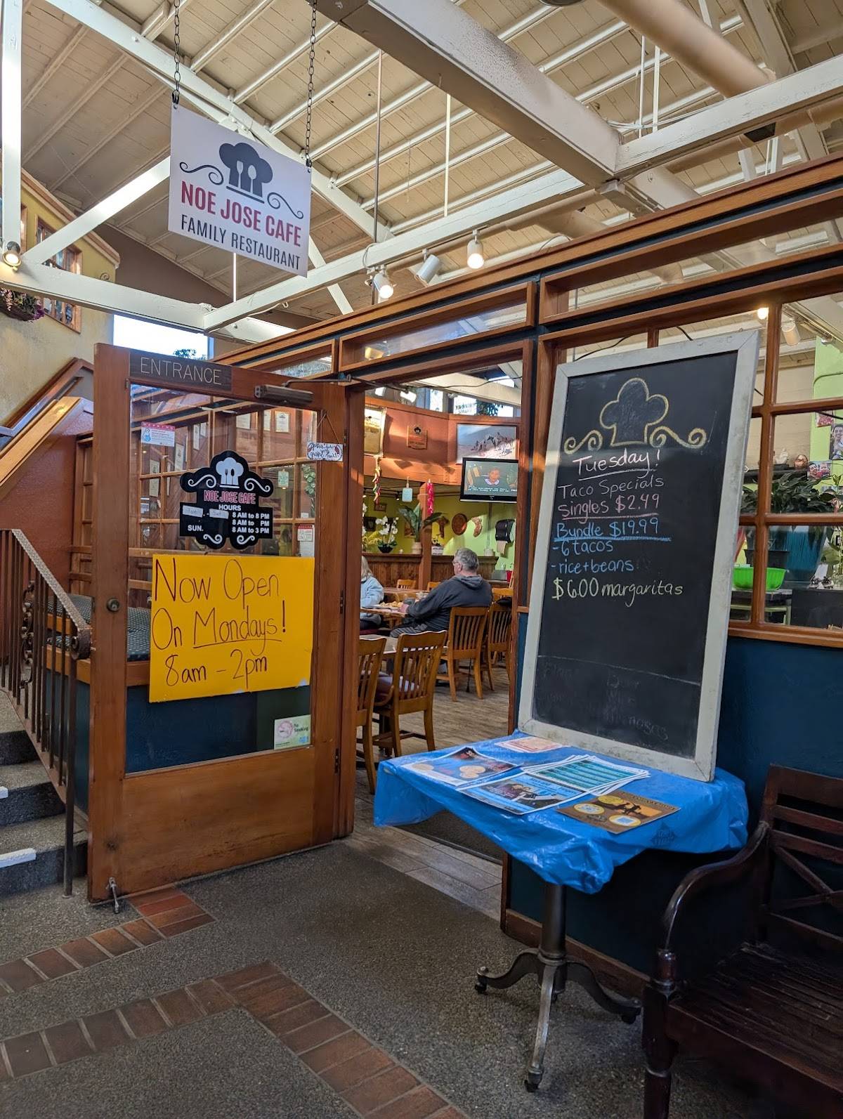Menu at Noe Jose Cafe Family Restaurant, Oak Harbor