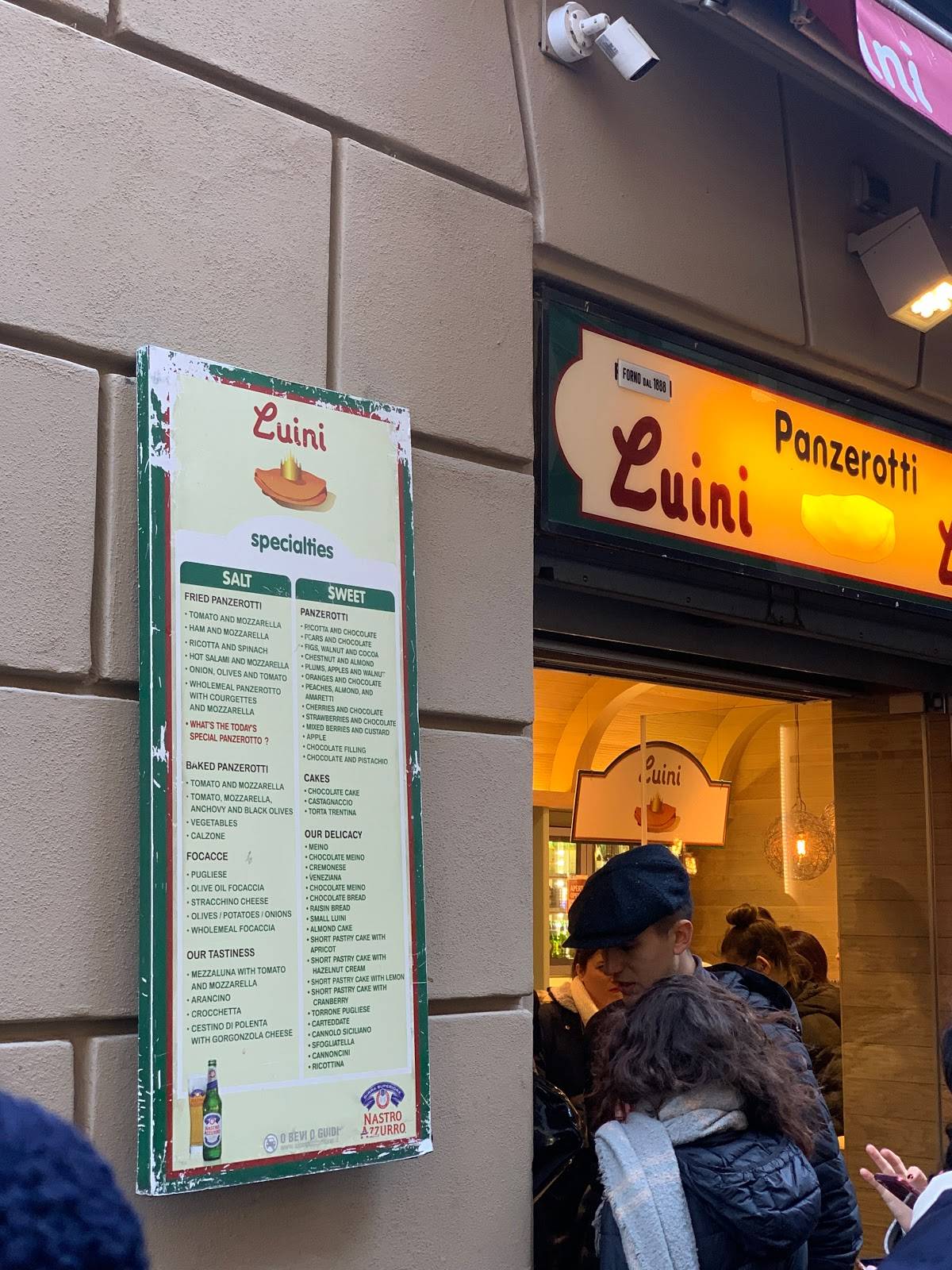 Carta de comida rápida Panzerotti Luini, Milan
