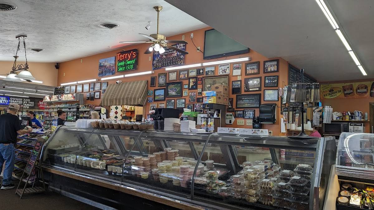 Menu at Terry's Grocery and Pizza pizzeria, Lynchburg