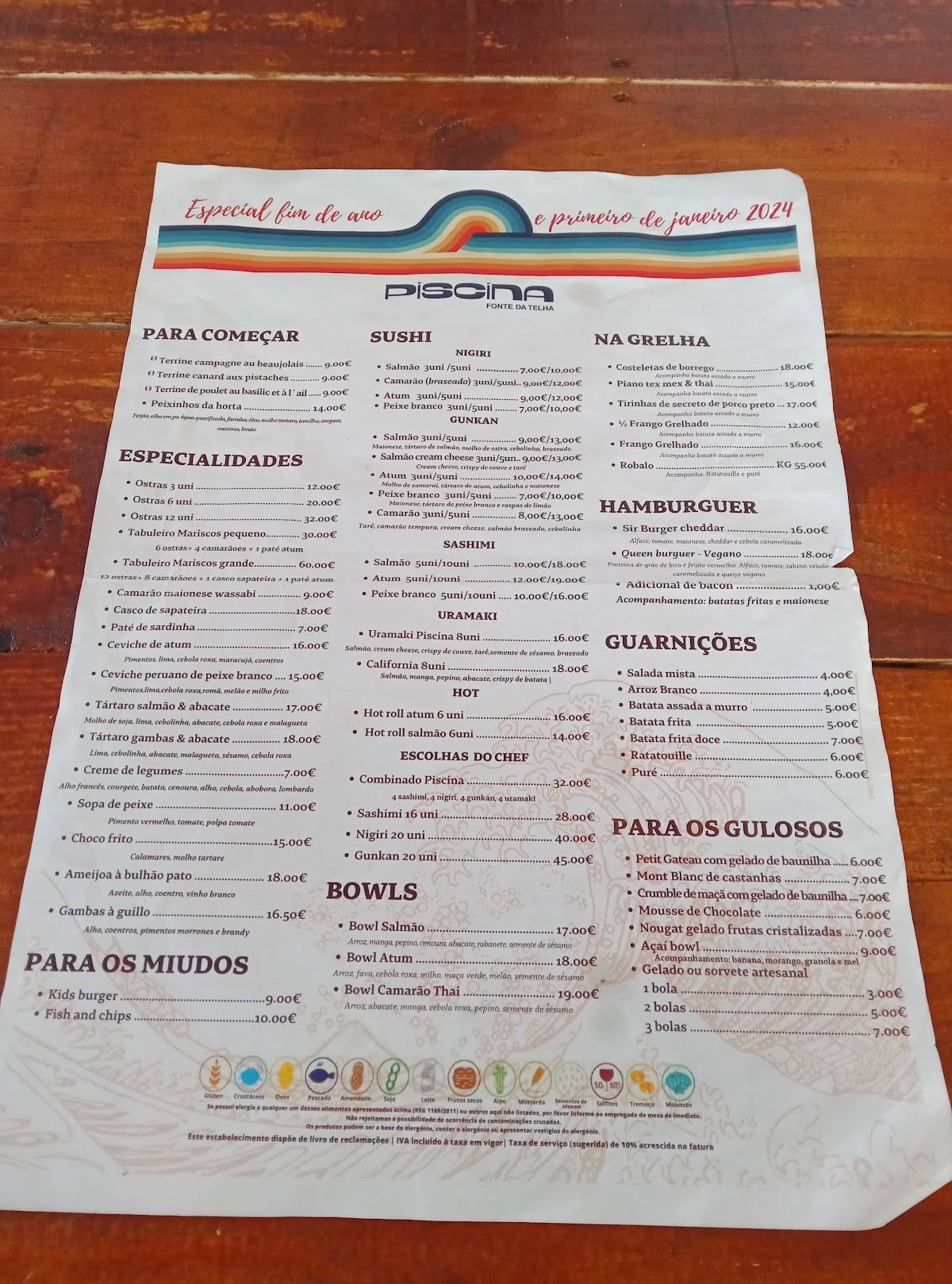 Menu em Praia Piscina restaurante, Portugal