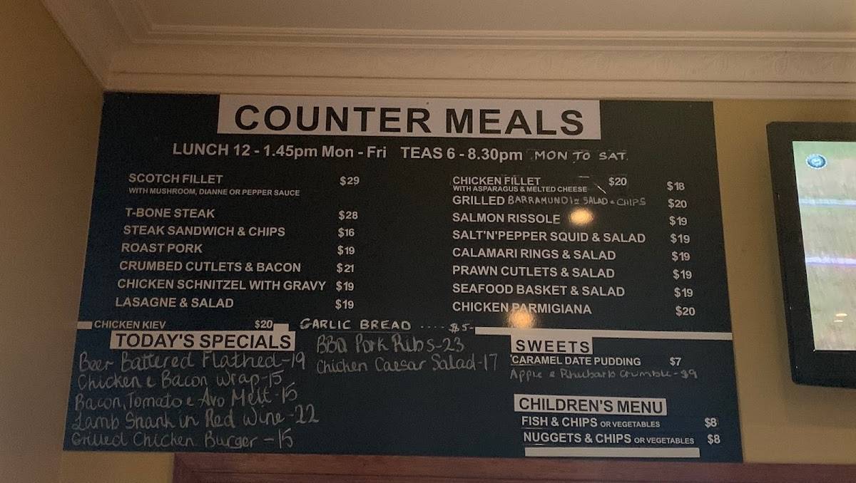 Menu at Lotts Family Hotel Gundagai pub & bar, Gundagai
