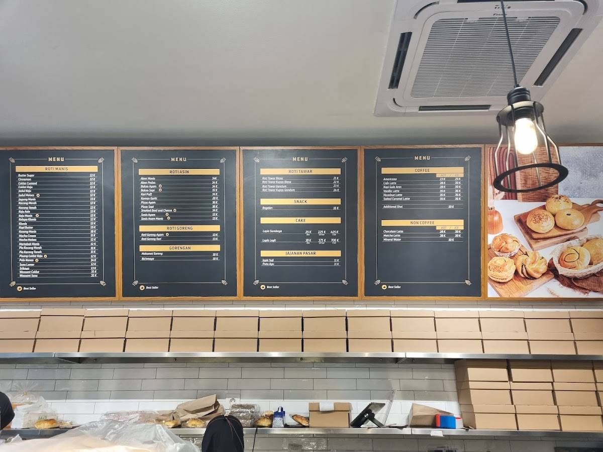 Menu at Roti Kebanggaan Gading Serpong Beryl restaurant, Cihuni