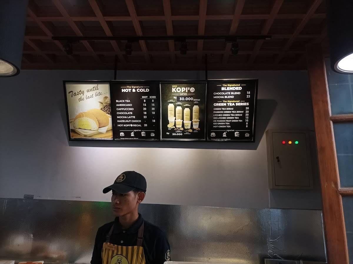 Menu at Roti'o, Purwakarta