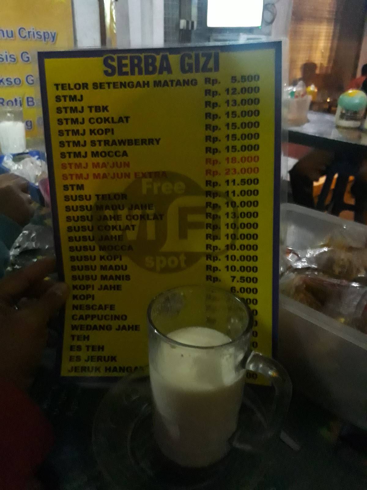 Carta del café STMJ & Ketan bubuk prapatan PM, Malang
