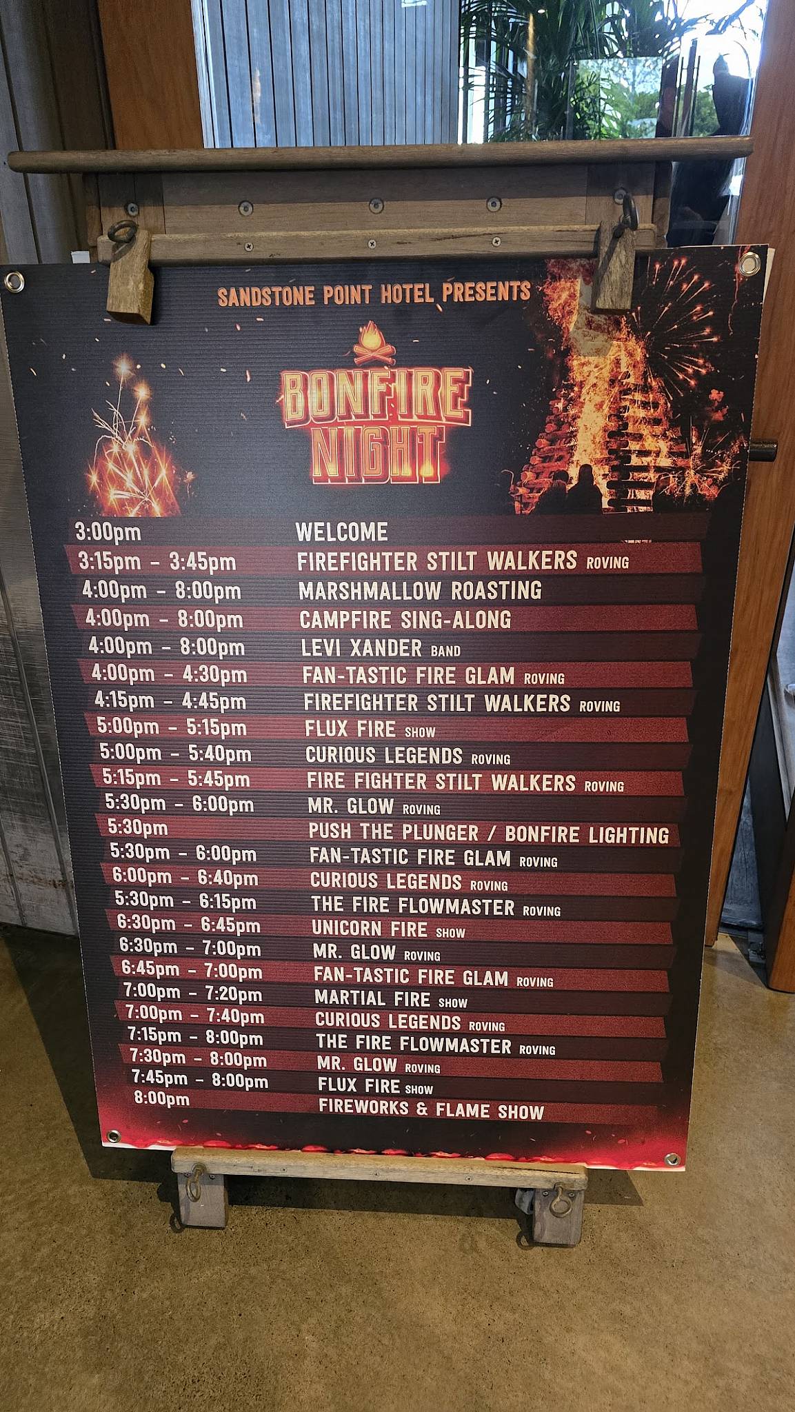 Menu at Sandstone Point Hotel pub & bar, Sandstone Point