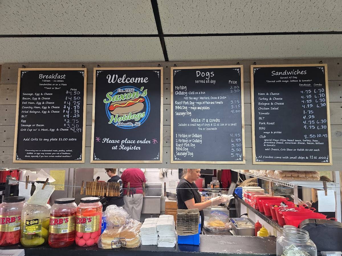Menu at Saxon's Hotdogs restaurant, Abbeville