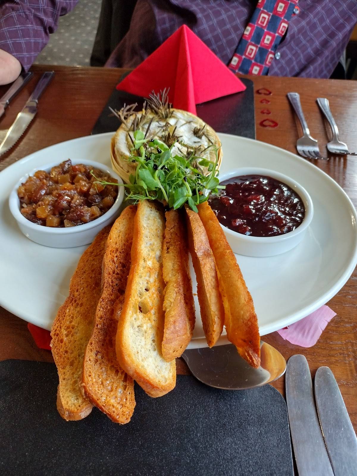 Menu at The Station Hotel pub & bar, Worksop