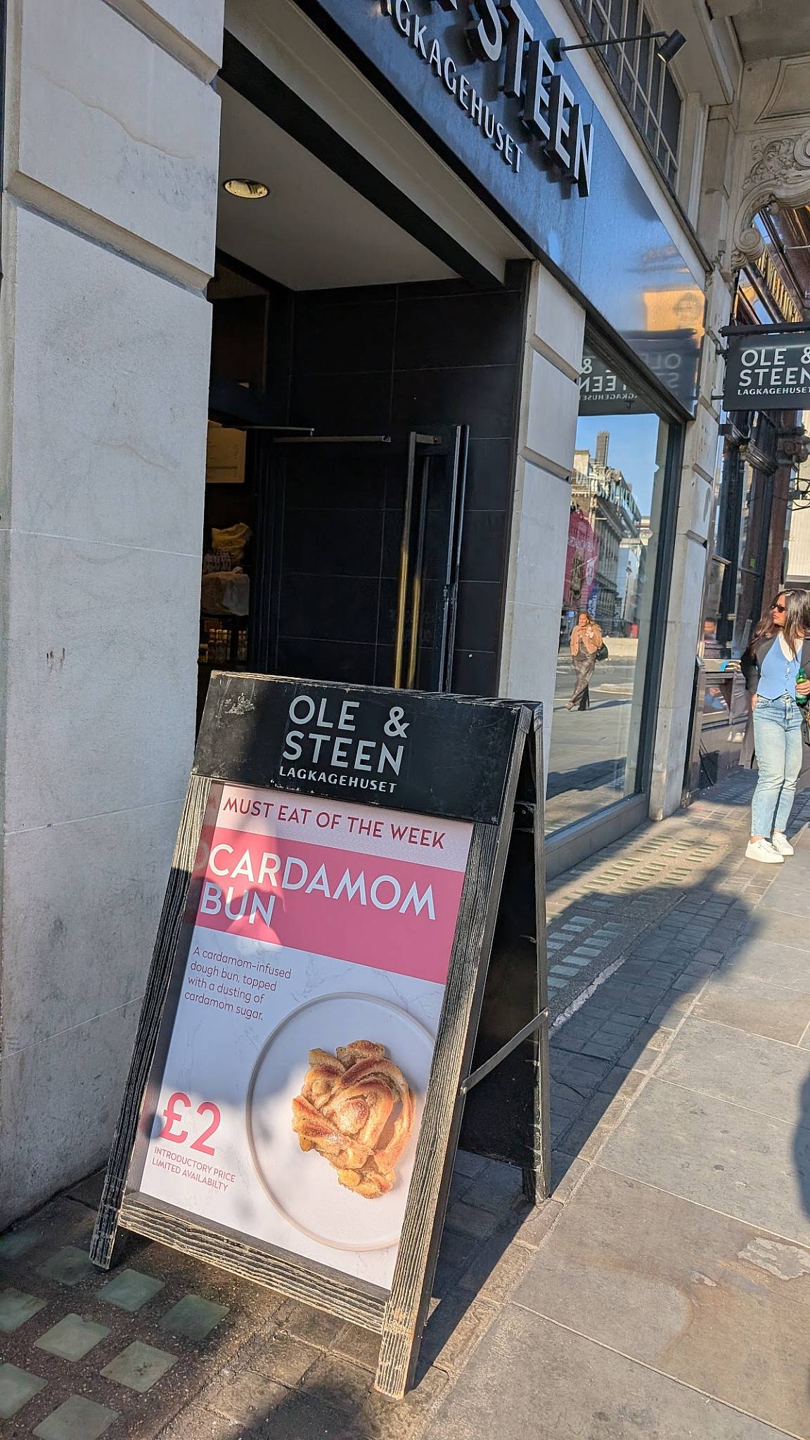 Menu at The Wellington pub & bar, London, 351 Strand