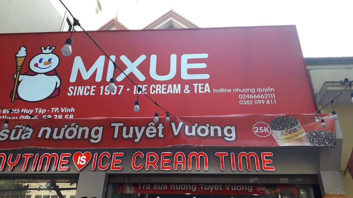 Menu at Tiệm kem Mixue, Vietnam