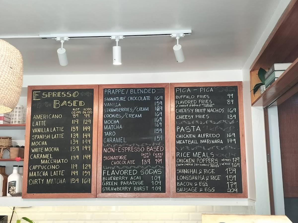 Menu at kan•lu•ran café cafe, Tanauan
