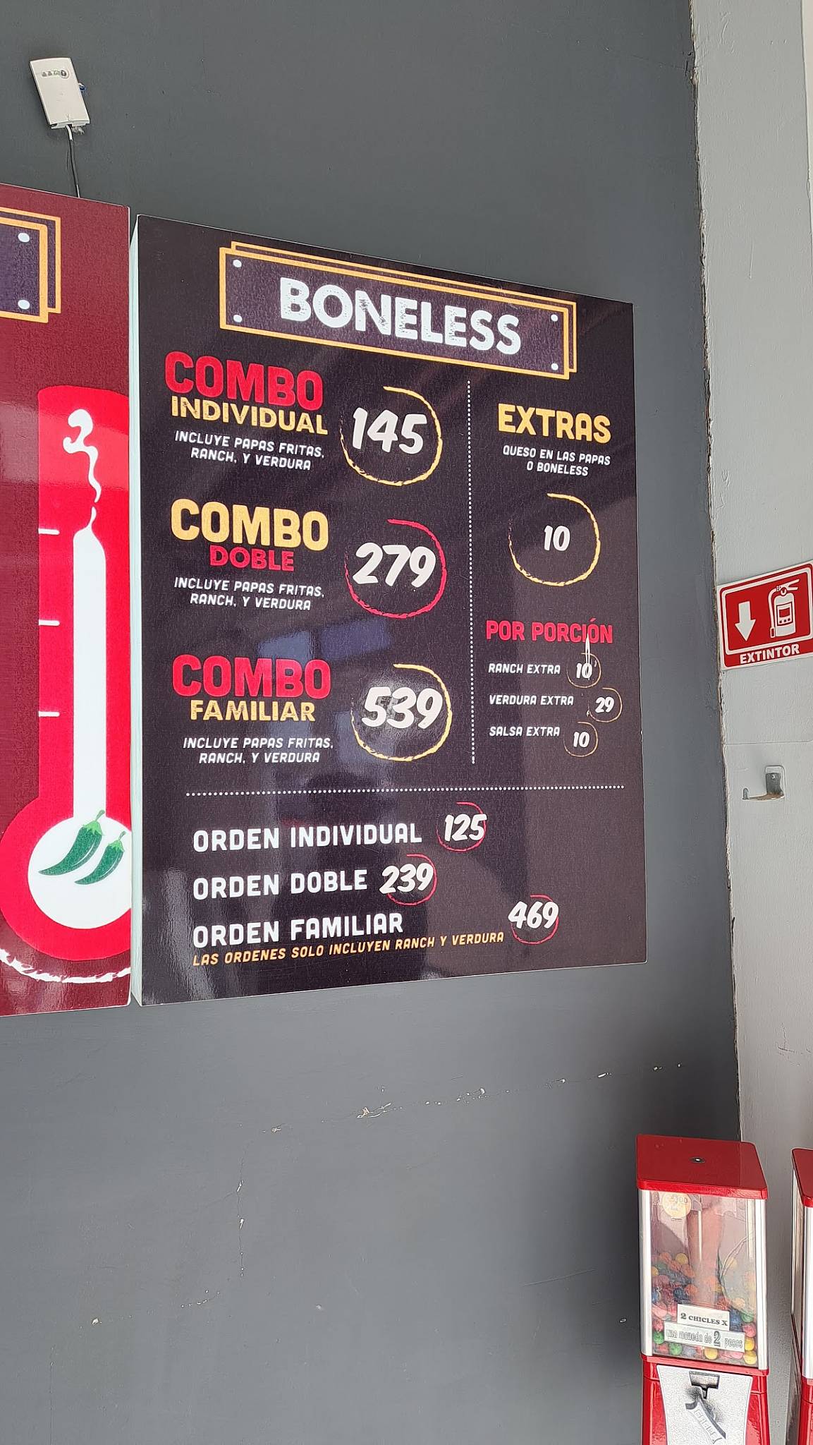 Menu at Alabama Fried Chicken restaurant, Ciudad Juarez, Ejercito y