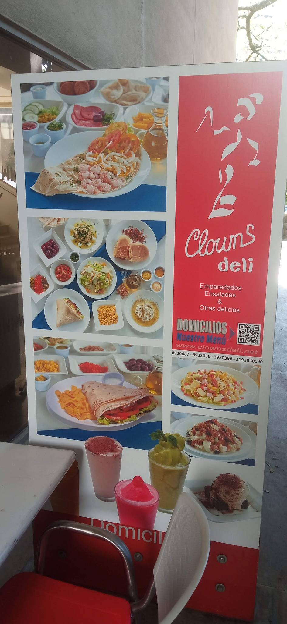 Carta del restaurante Clowns Deli, Cali, Avenida Colombia # 5 -105