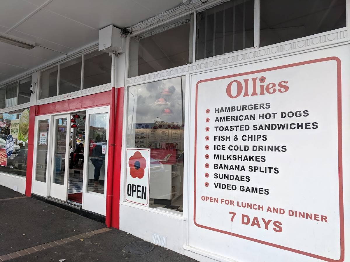 Menu at Ollies Ice Cream & Eatin' House desserts, Auckland