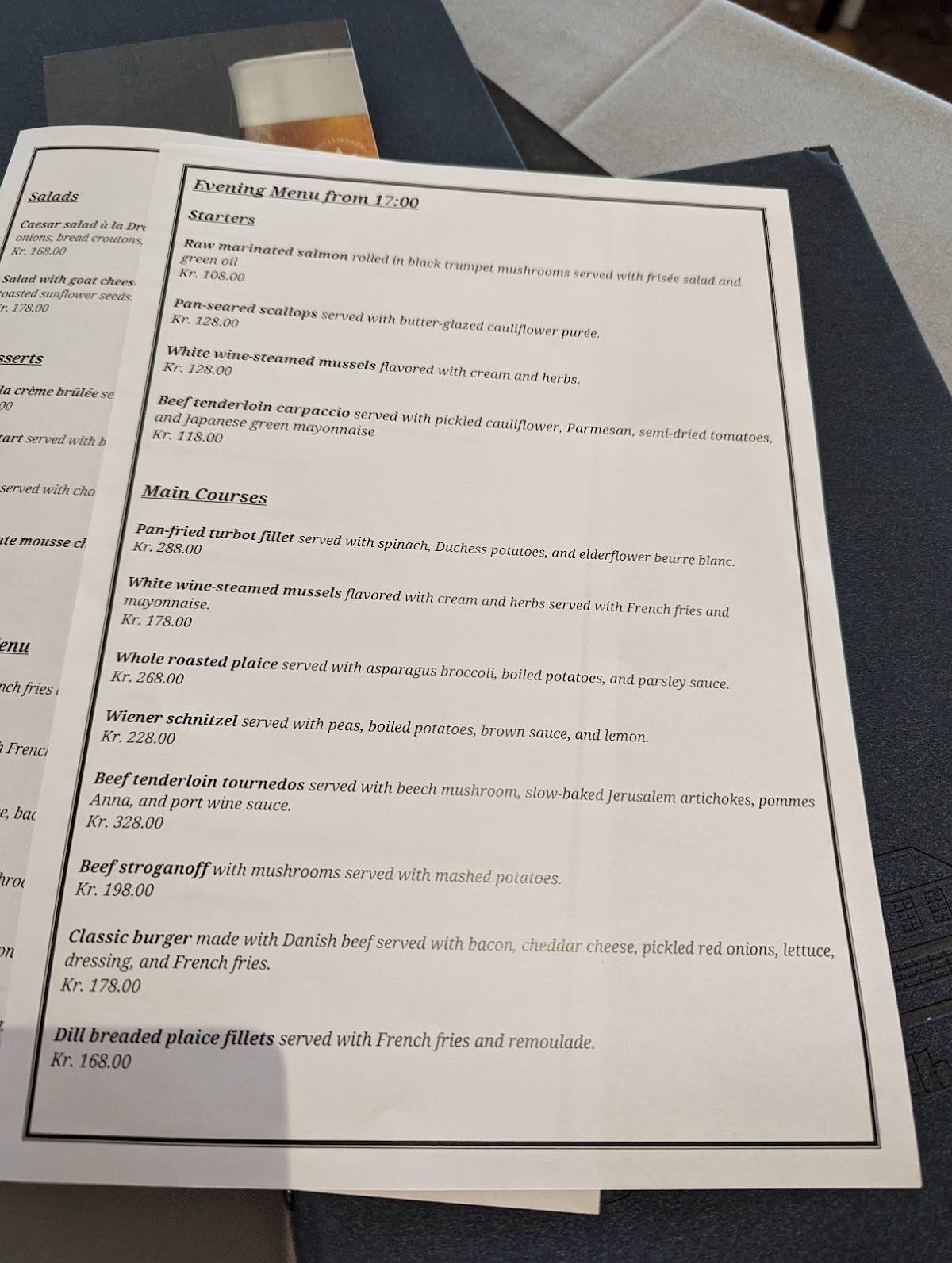 Menu at Dragør Strandhotel restaurant, Dragør, Strandlinien 9