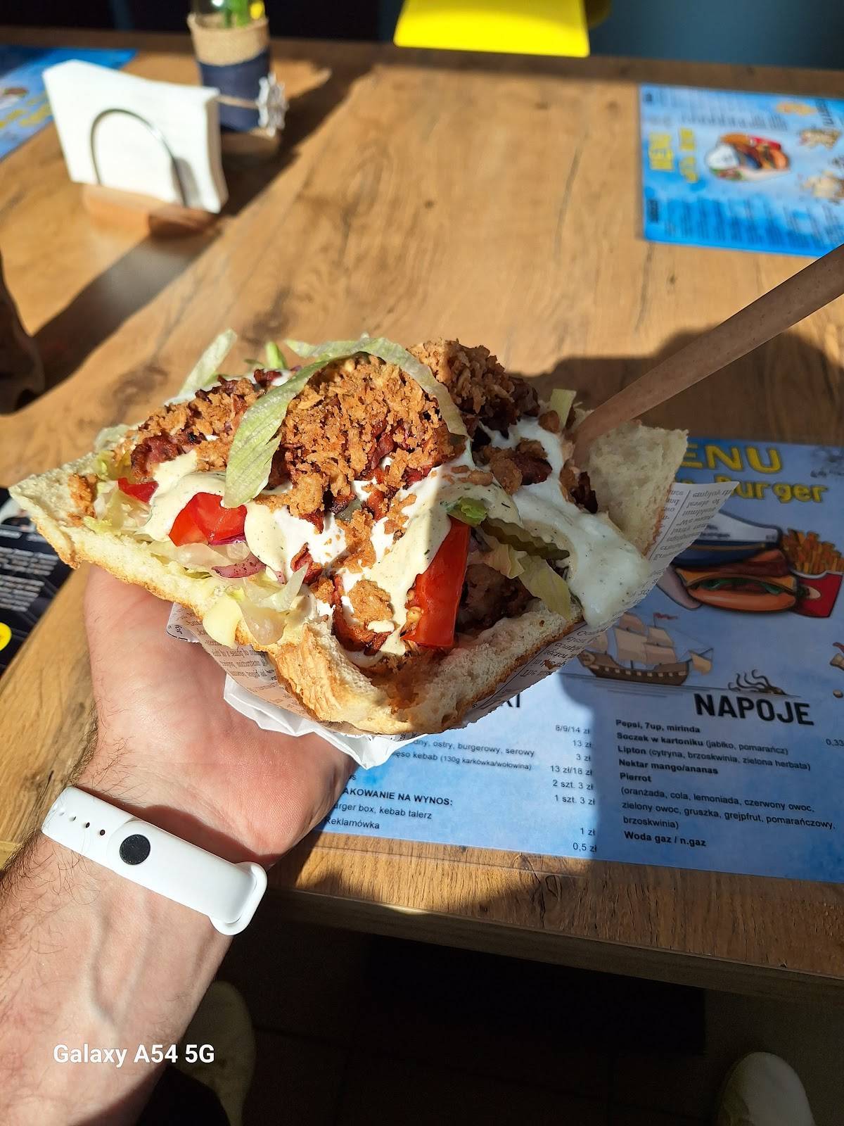 Menu at Kapitan Burger Police restaurant, Police