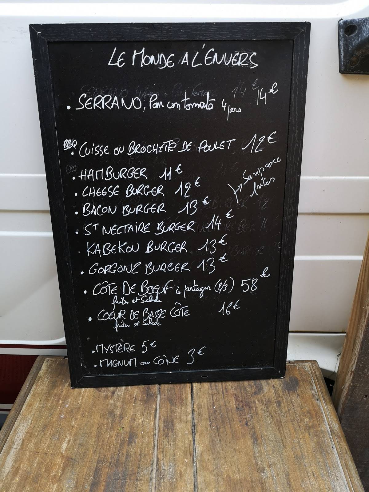 Menu au Le Monde a l'envers restaurant, Rochefort