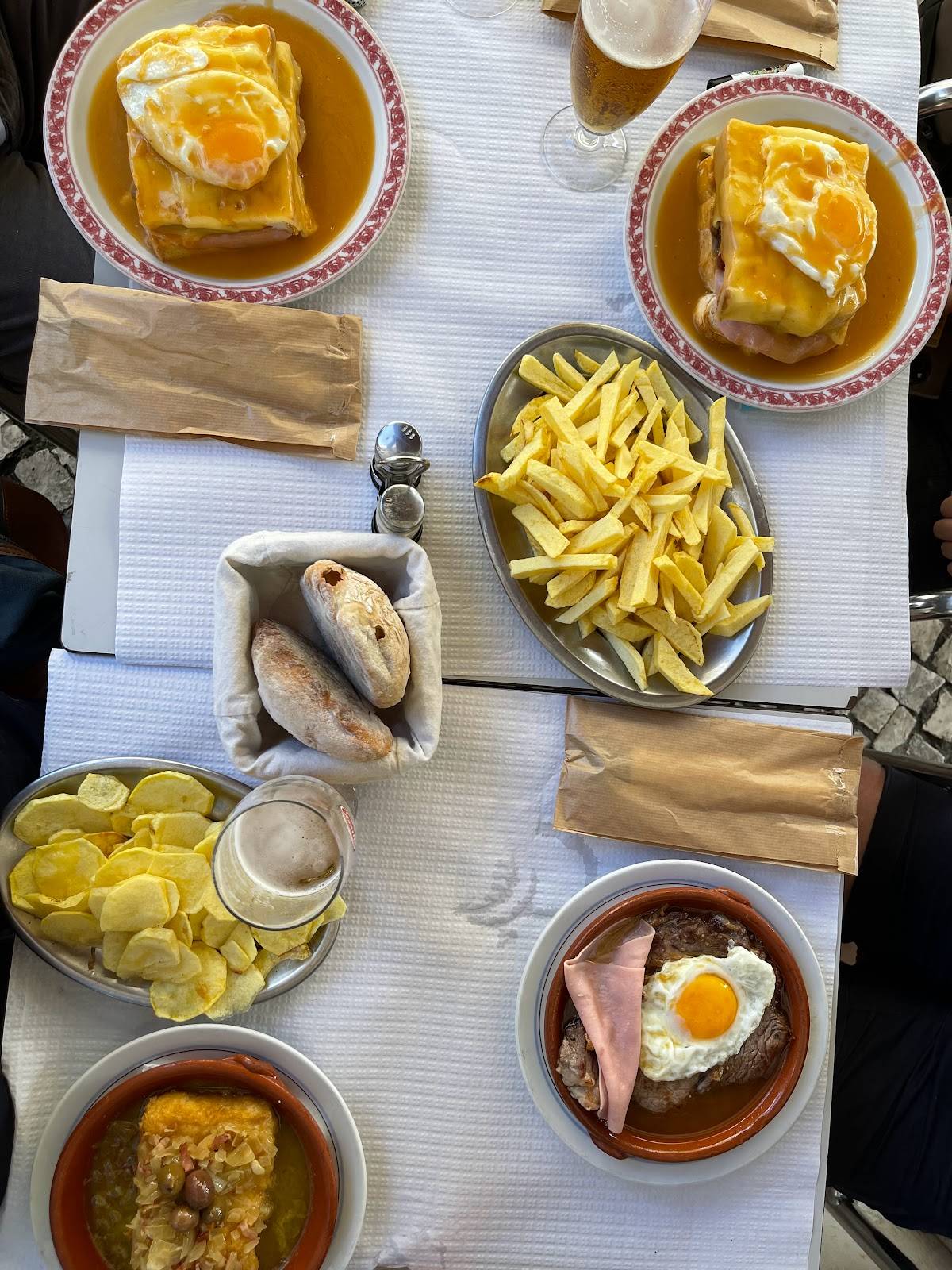 Menu at Tanite cafe, Lisbon
