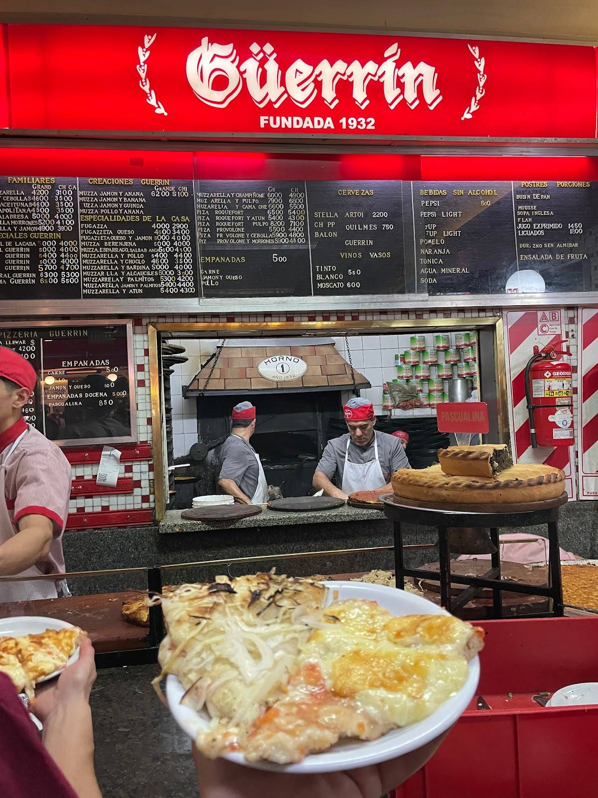 Menu at Pizzería Güerrín, Buenos Aires