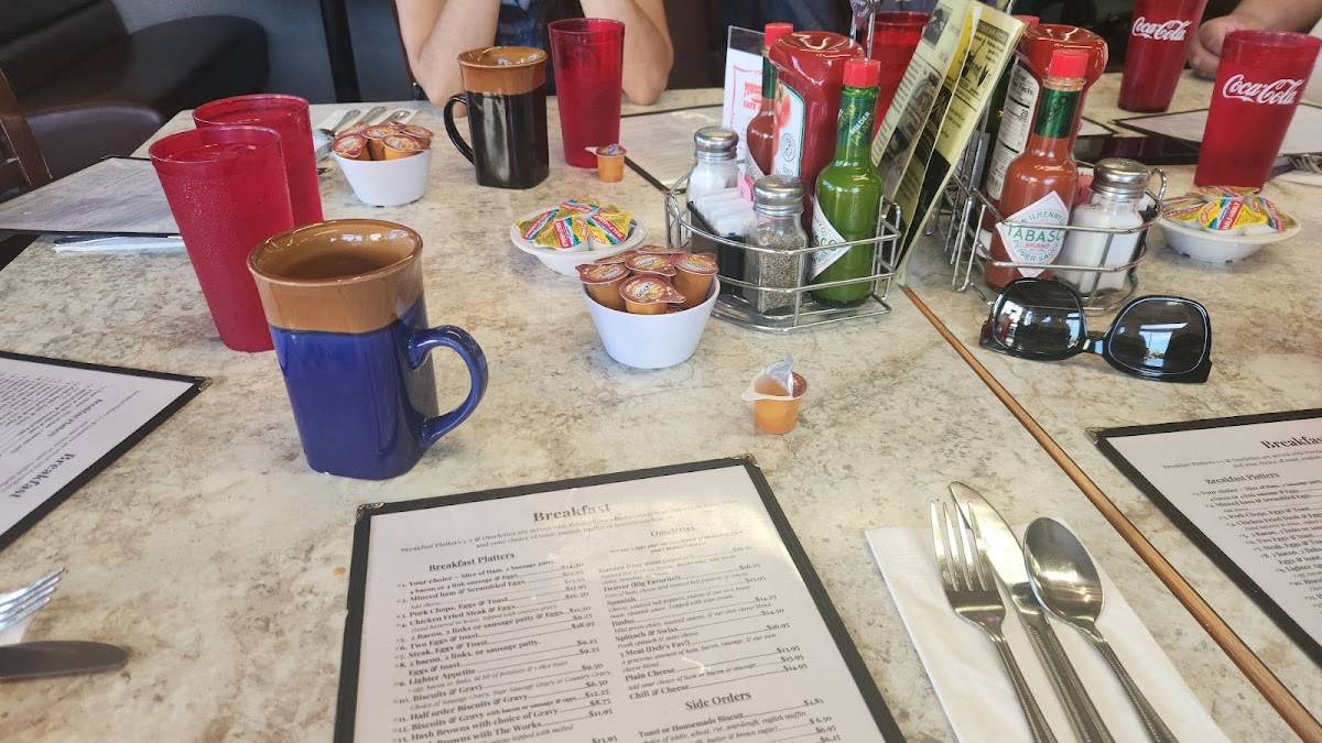 Menu at Powderhorn Cafe & Pies, Grants Pass