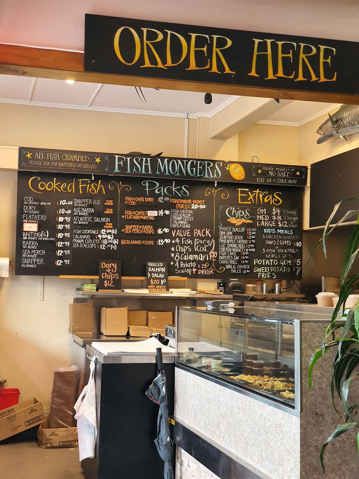 Menu at Burleigh Heads Fishmongers restaurant, Burleigh Heads