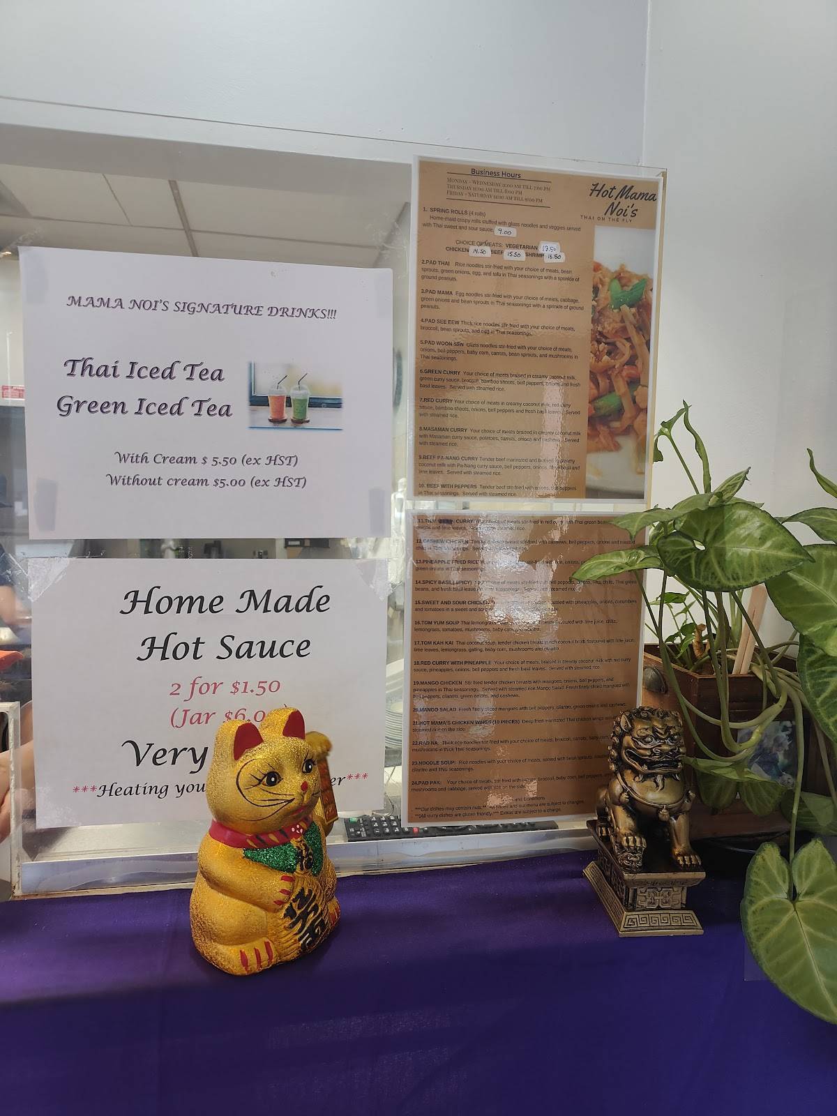 Menu at Hot Mama Noi's Thai On The Fly restaurant, Pickering