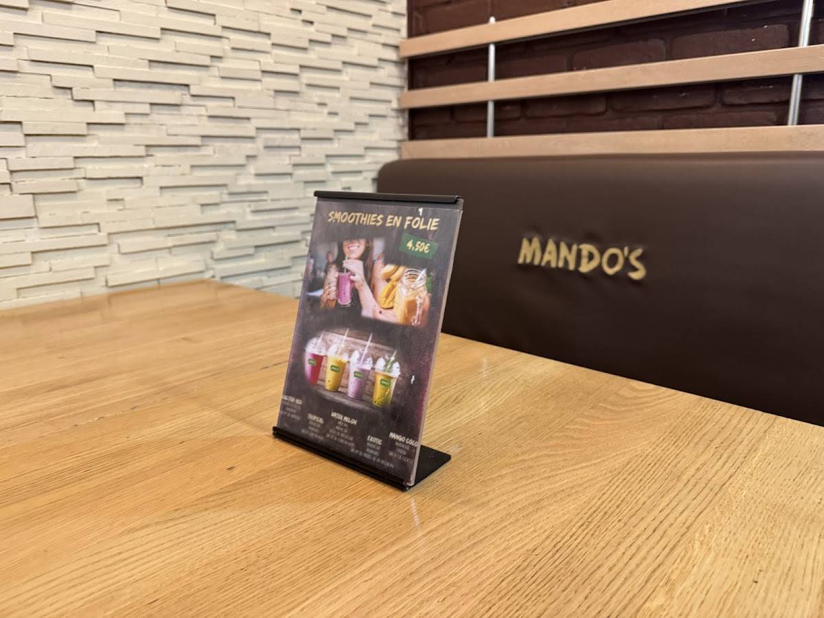 Menu au Mando's fast food, Sèvres