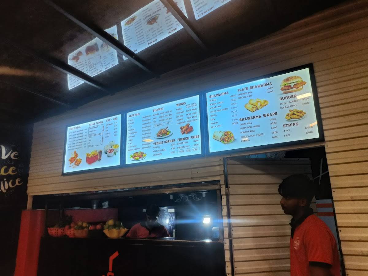 Menu at Shawarmashi, Perumbavoor, Max shopping complex