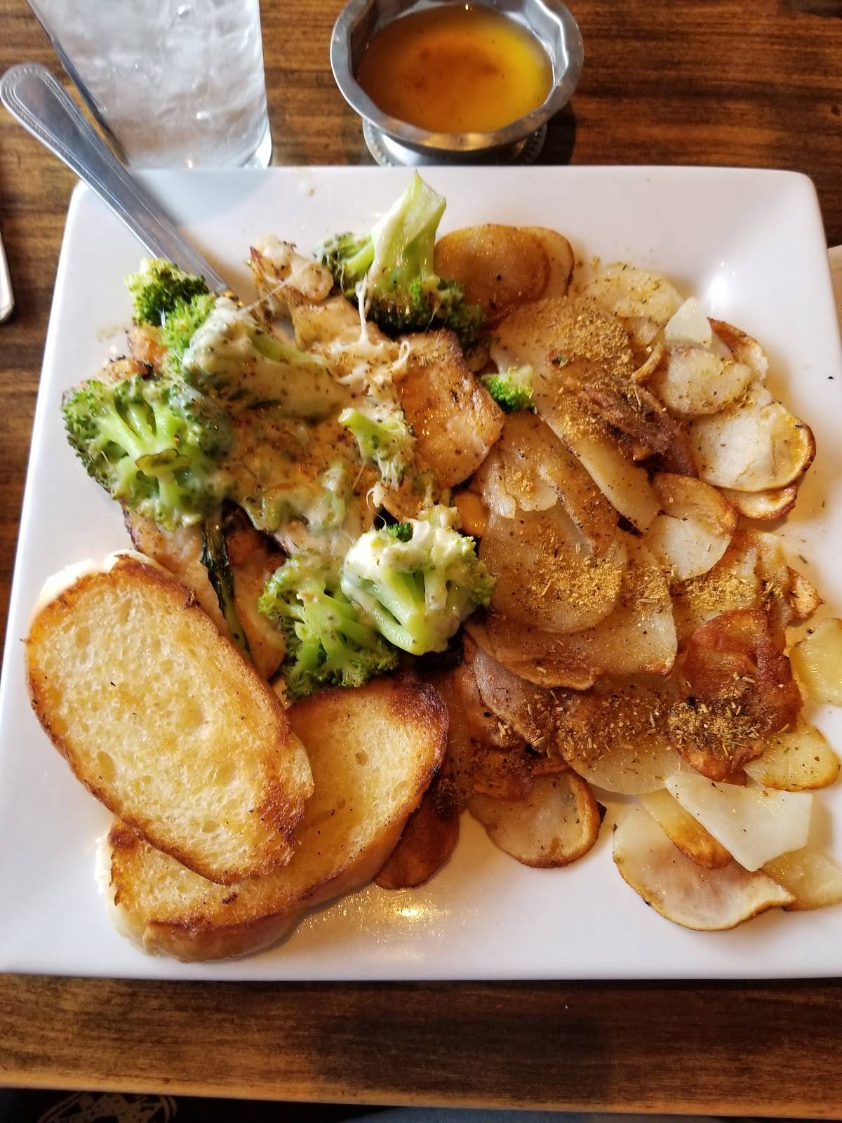 Menu at The Chalice pub & bar, Oshkosh