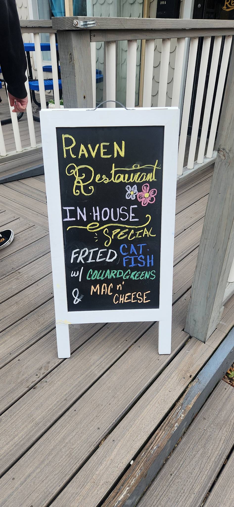 Menu at The Raven pub & bar, Virginia Beach