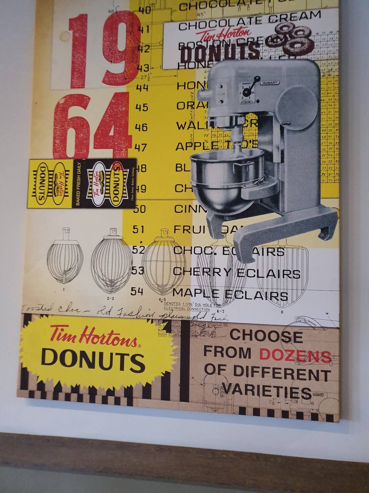 Menu at Tim Hortons cafeteria, Monterrey, Av. Eugenio Garza Sada 3820