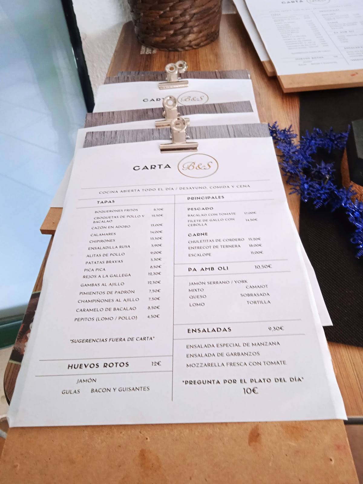 Carta de Bar y Tapas Bill & Sam, Maioris Decima