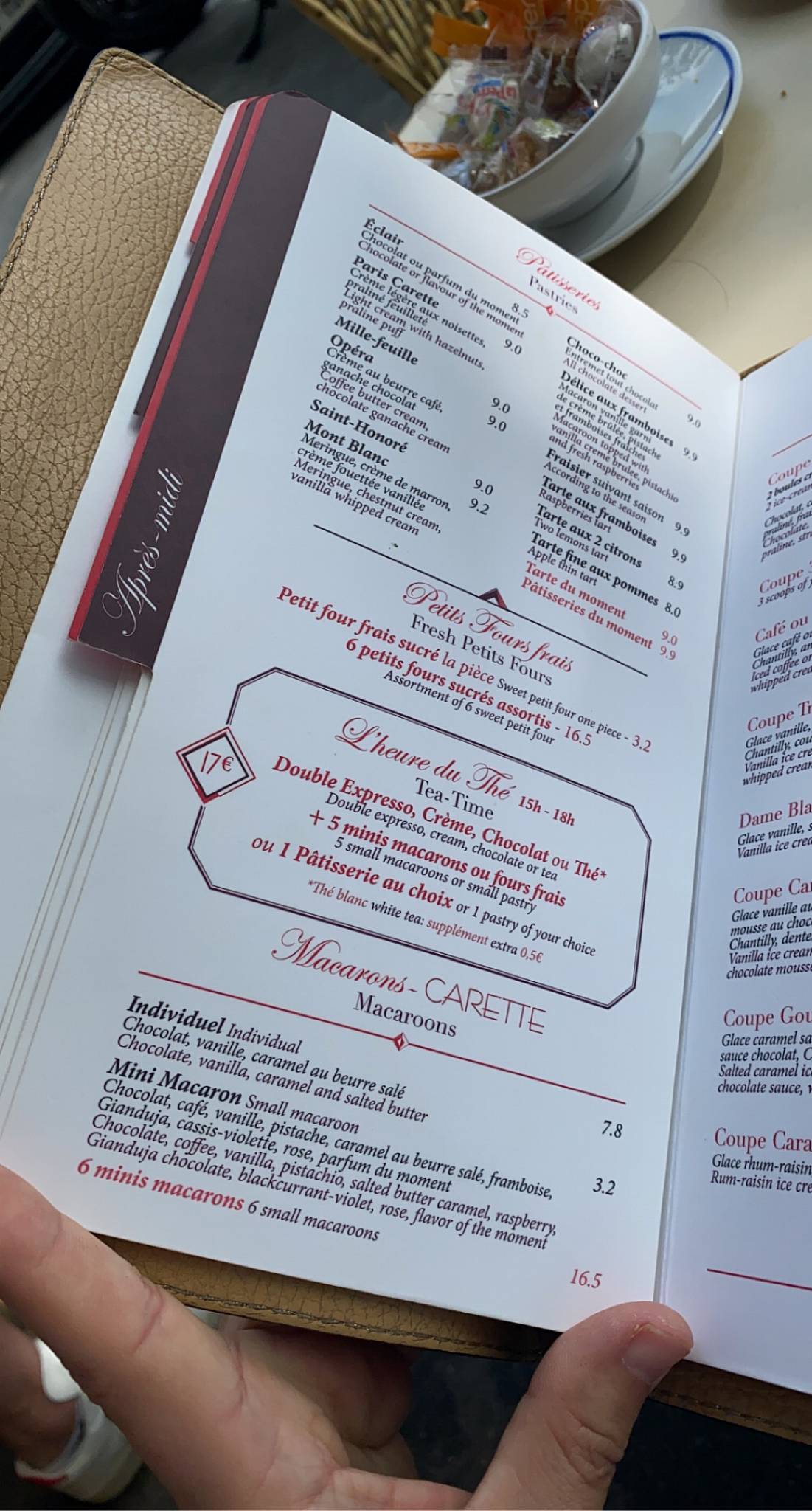 Menu at Carette pub & bar, Paris, 25 Pl. des Vosges