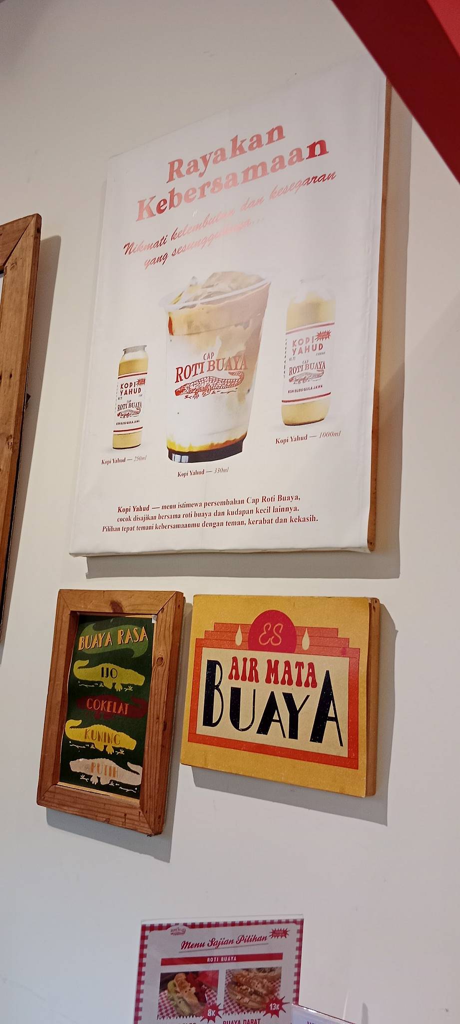 Menu at Cap Roti Buaya Cilaki, Bandung