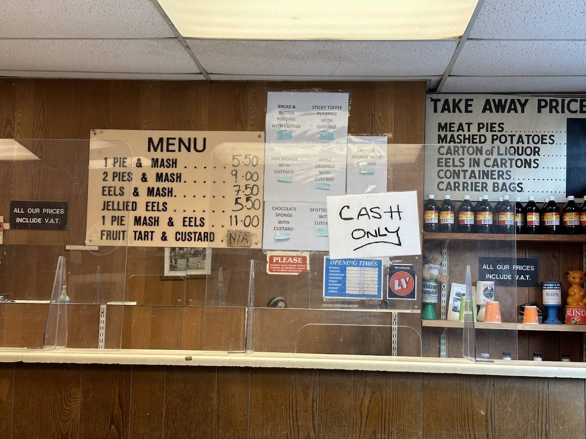 Menu at Castles Pie Shop London fast food, London