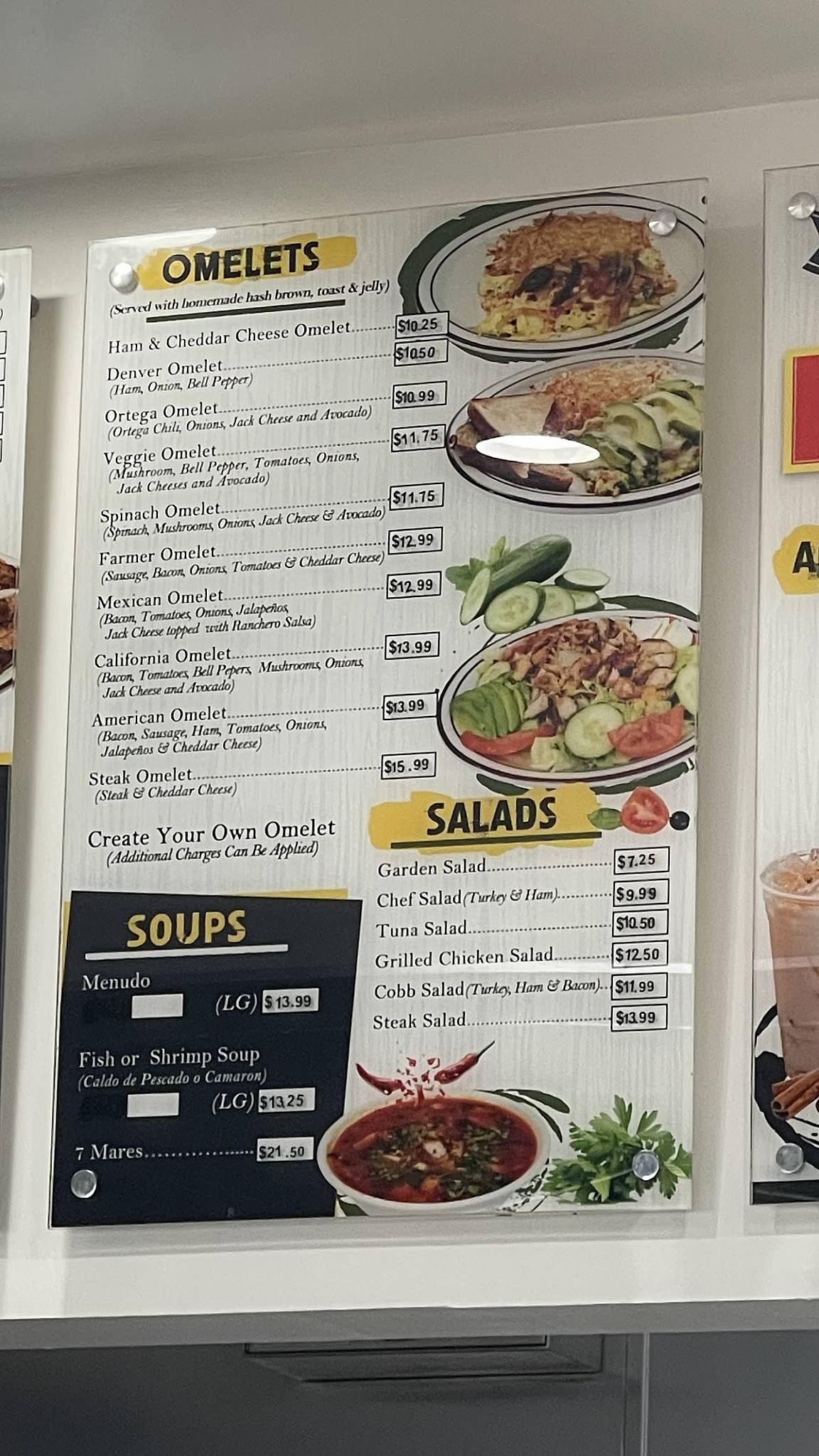 Menu at Chelo's Burger restaurant, Mecca