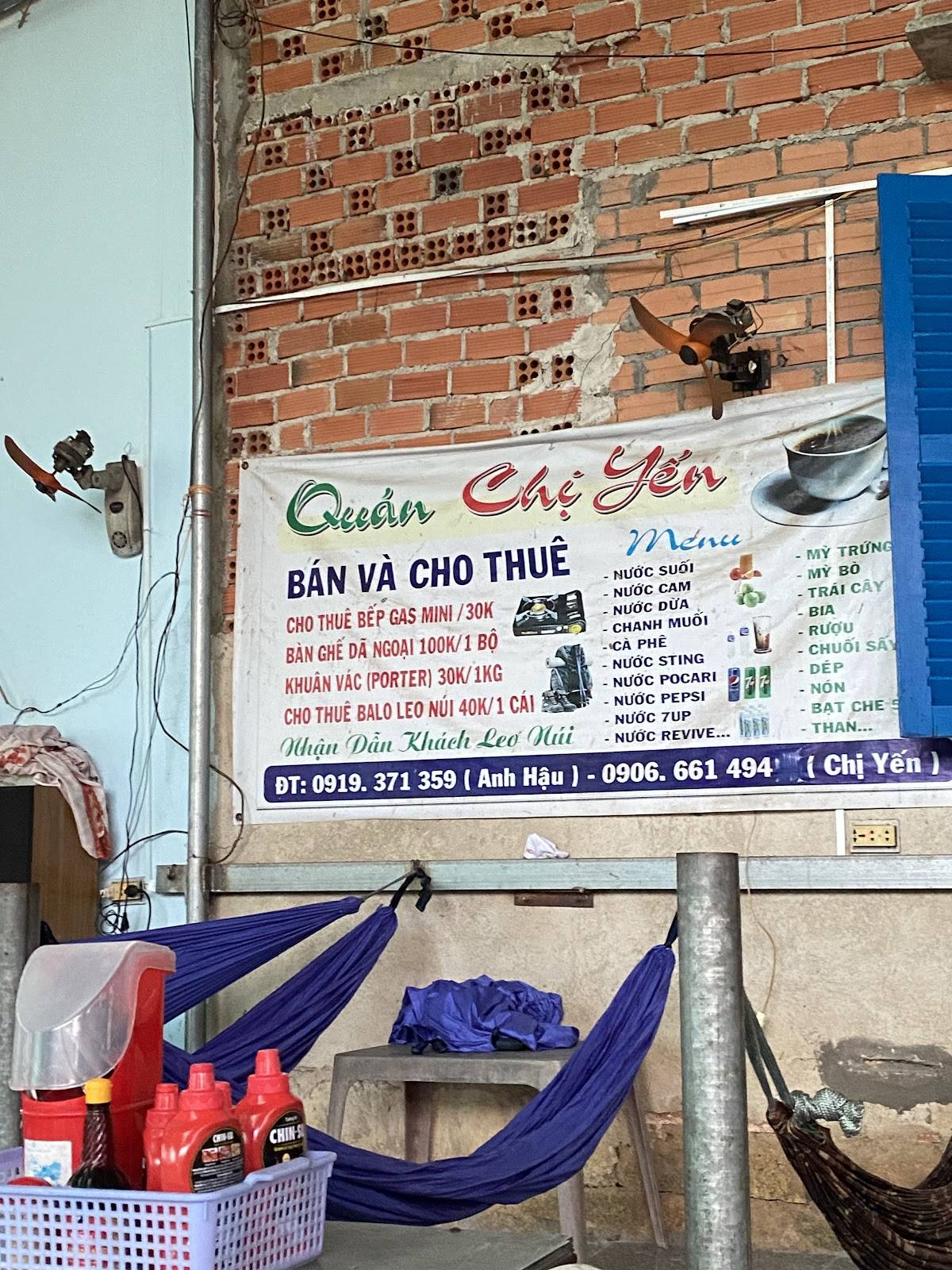 Menu at Chị yến gửi xe đường cột điện leo núi Chứa Chan., Vietnam