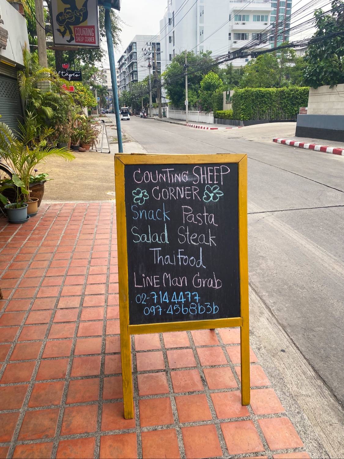 Menu at Counting Sheep Corner restaurant, Bangkok, 26/1 Sukhumvit 61