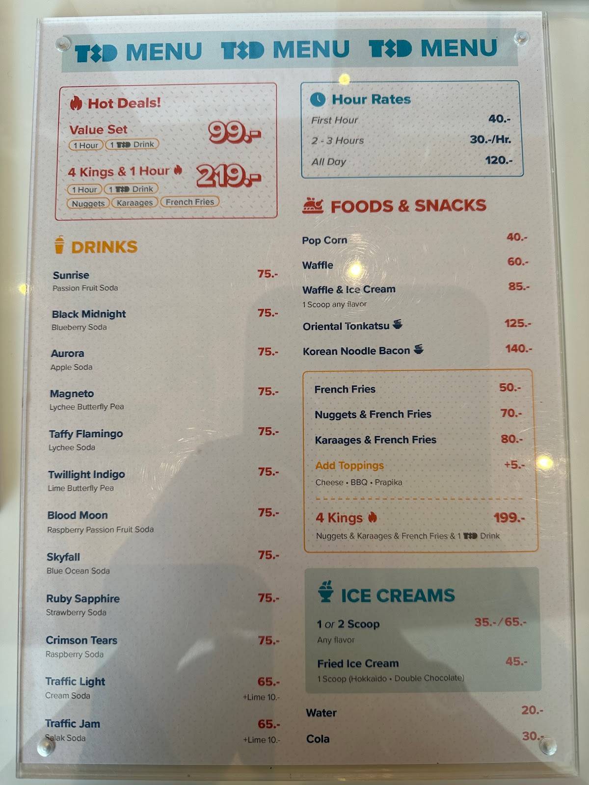 Menu at Curious Cafe (คิวเรียส คาเฟ่), Bangkok