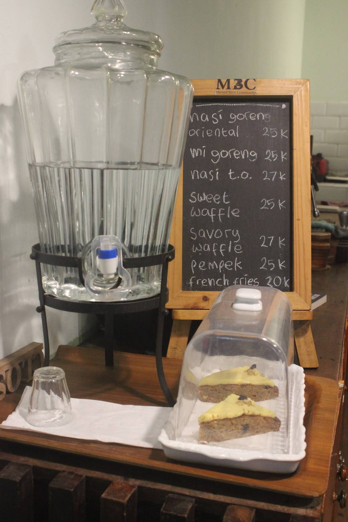 Carta del café Daily Routine Coffee, Bandung