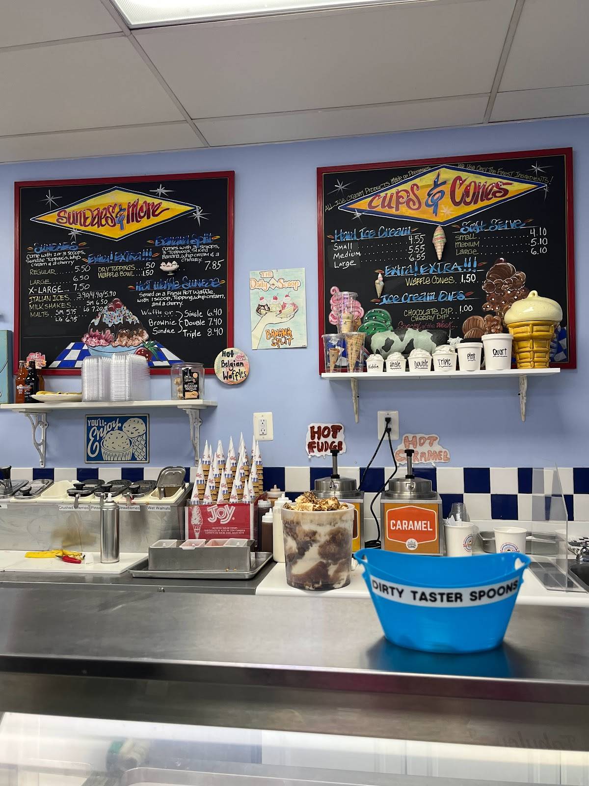 Menu at Daily Scoop restaurant, Pasadena