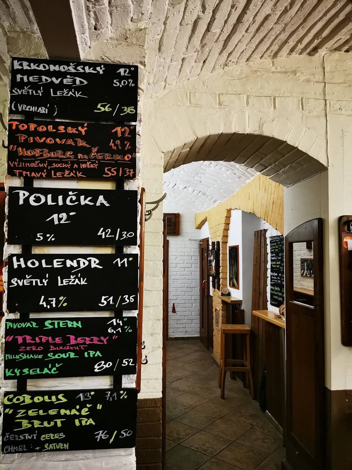 Menu at Deaf adder pub & bar, Brno, Veveří 485/55