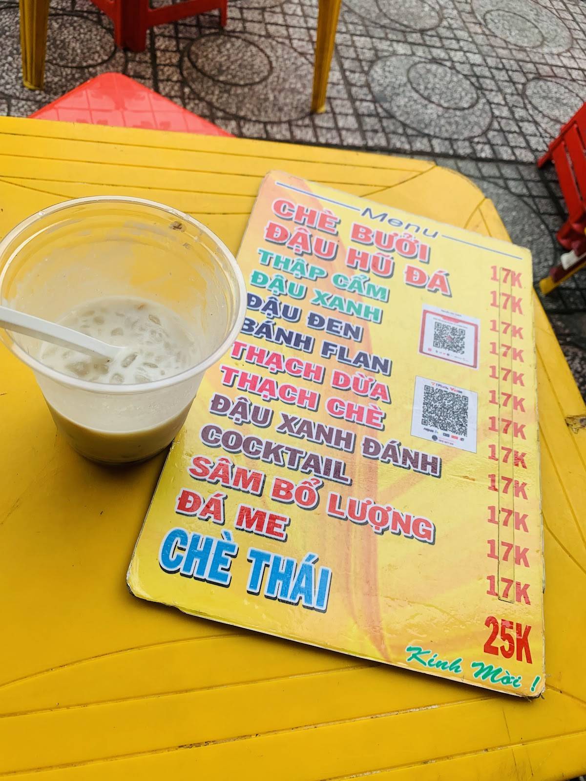Menu at Chè Bưởi & Tàu hủ đá Ngô Quyền desserts, Ho Chi Minh City