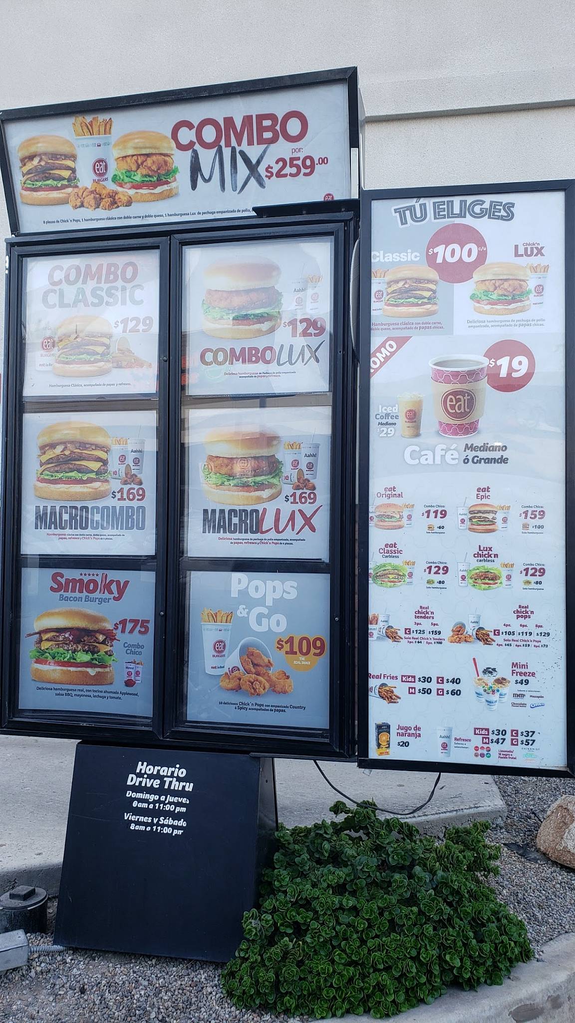 Carta del restaurante Eat Burgers, Mexicali, C. Novena 1540