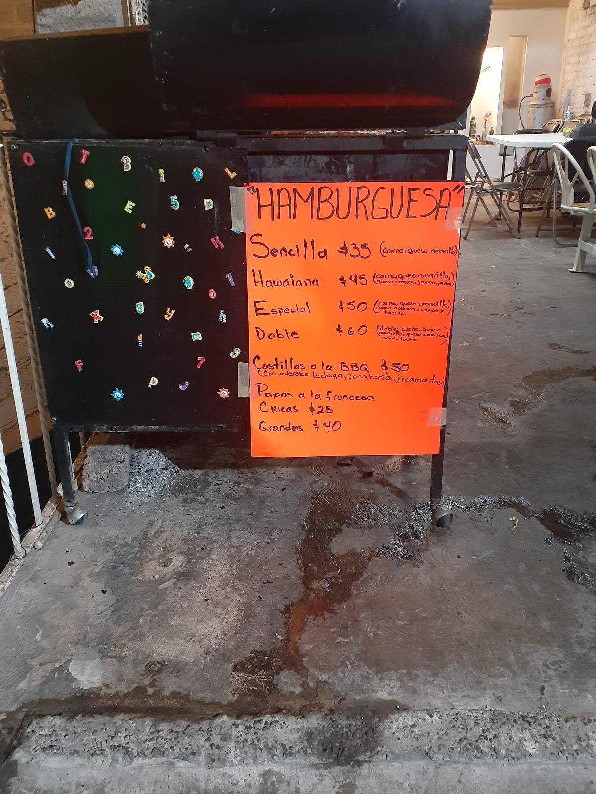 Menu at Hamburguesas al carbon el garage restaurant, Mexico