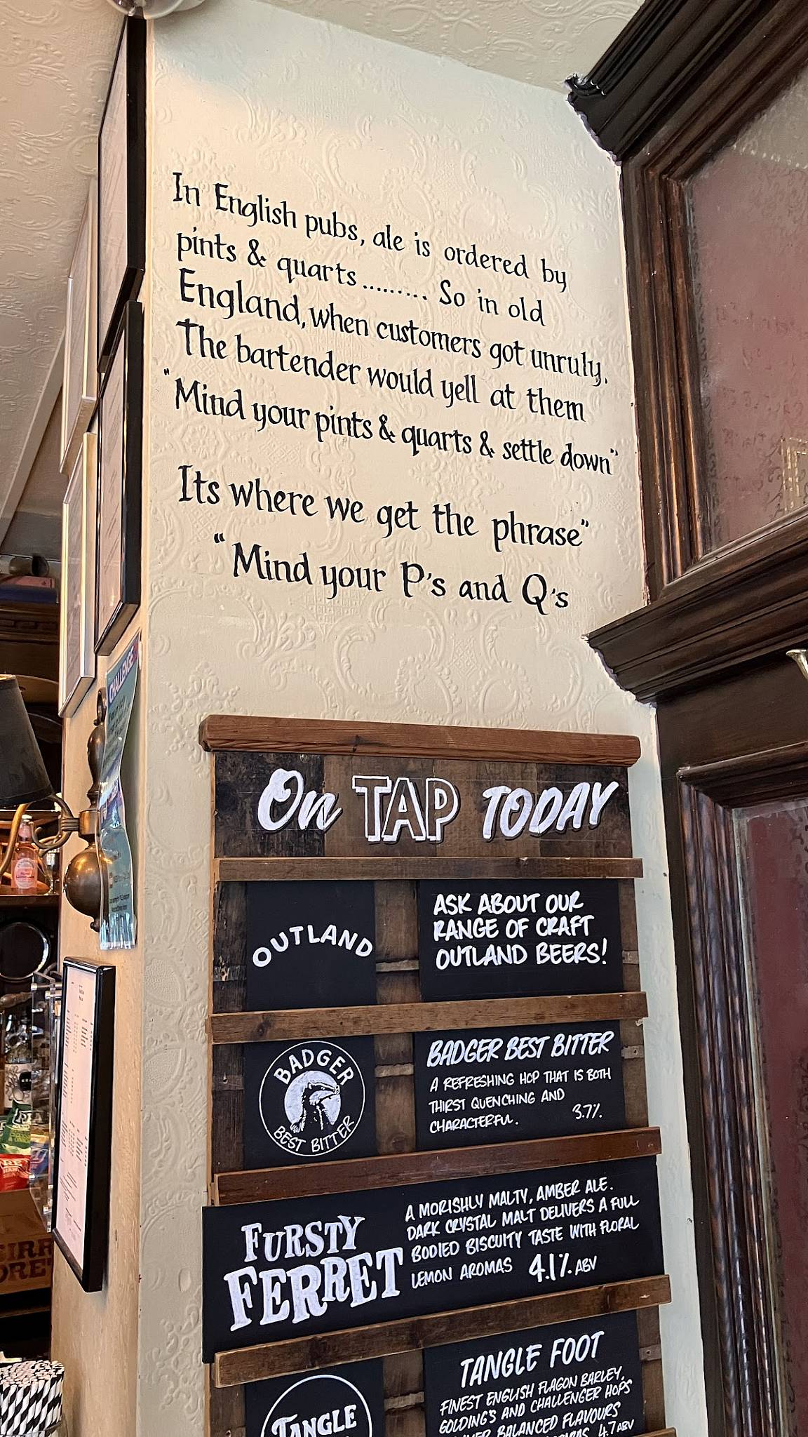 Carta del pub y bar Old Nick, Londres, 20-22 Sandland St