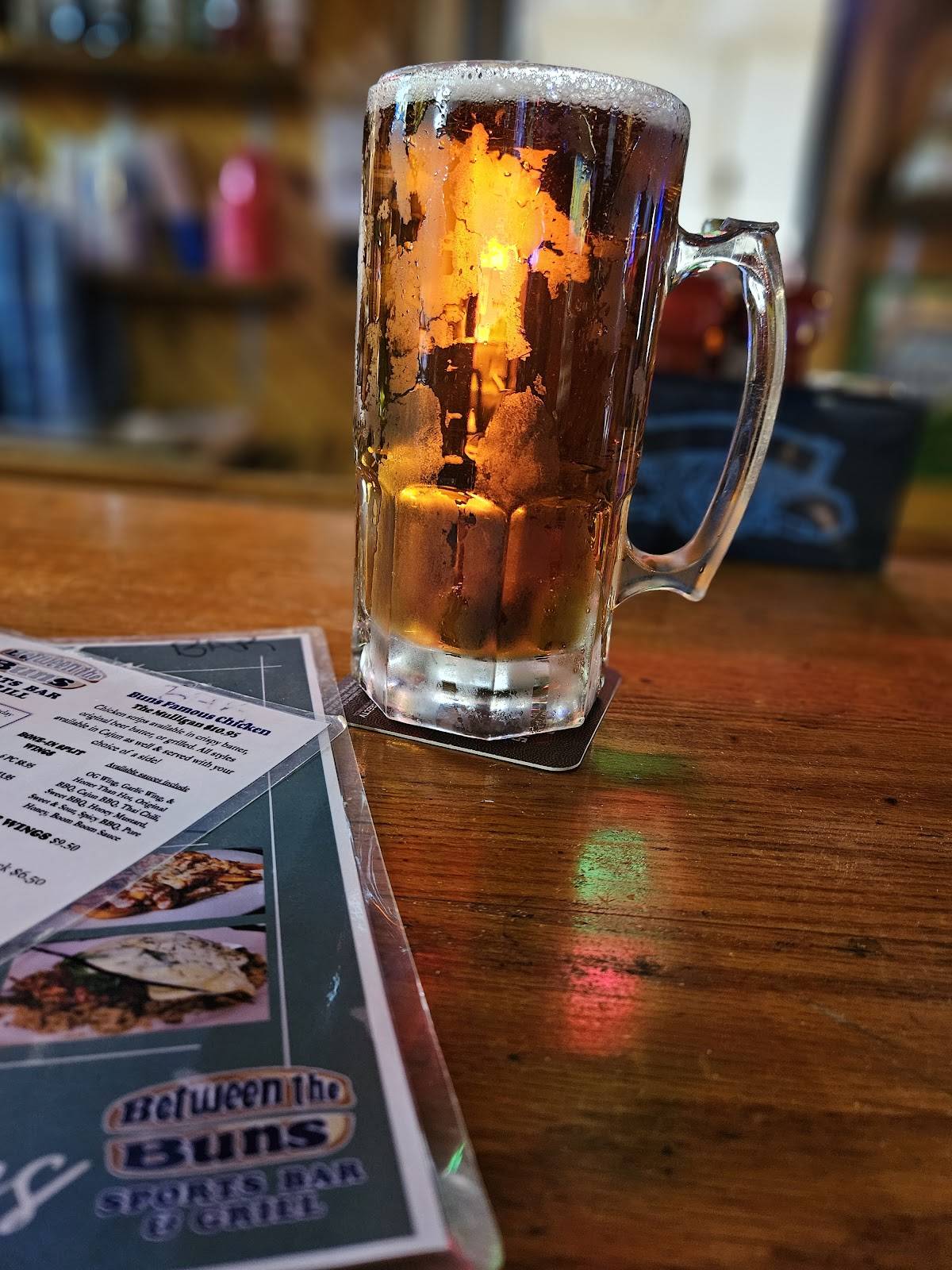 Menu at Between the Buns pub & bar, Osceola