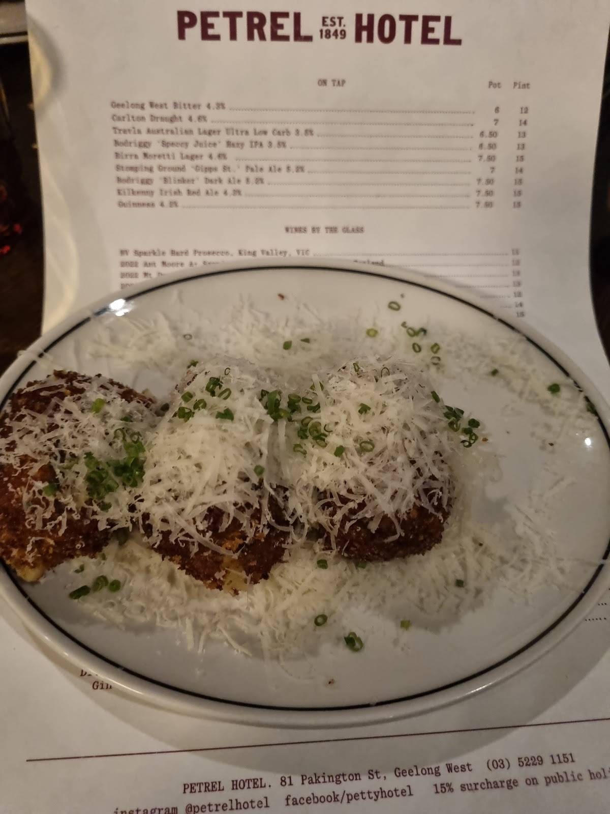 Menu at Petrel Hotel restaurant, Geelong West