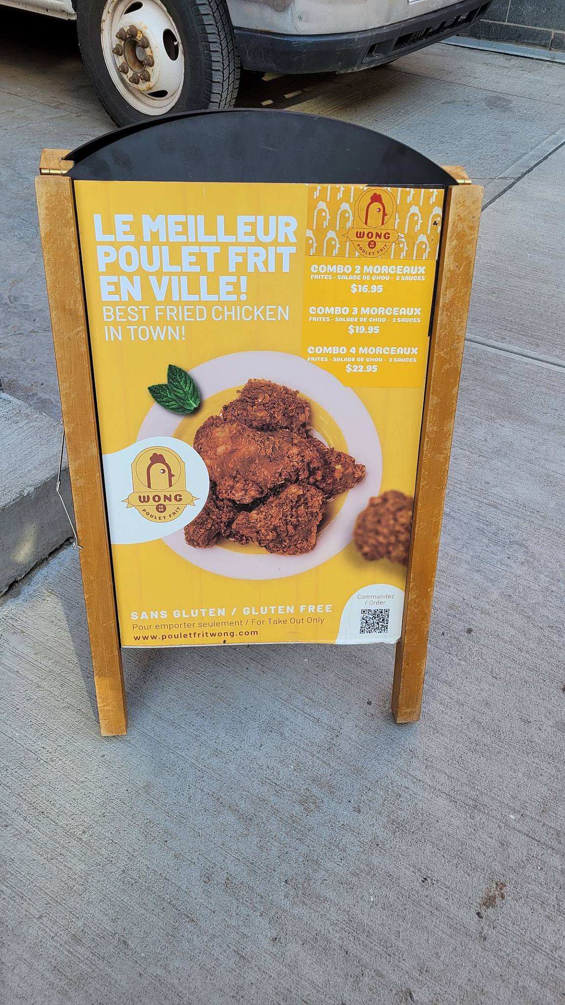 Menu au Poulet Frit Wong restaurant, Québec